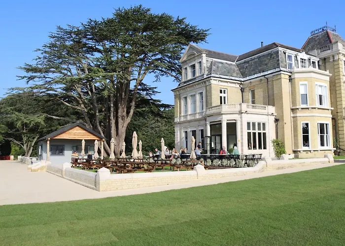 ORANGE GROVE HOTEL & GARDENS, SARISBURY GREEN